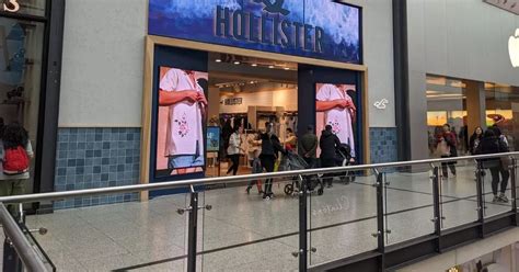 Arndales Always So Dark Hollister Shop Closes To Move A Few Doors