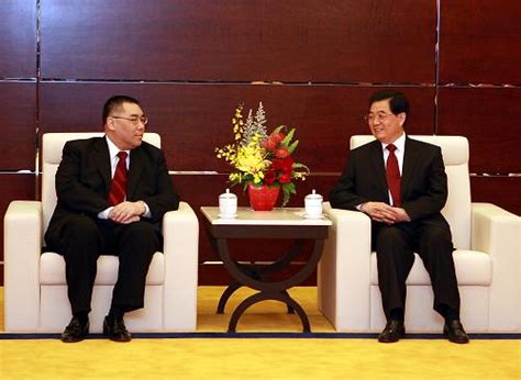 胡锦涛会见澳门特别行政区新任行政长官崔世安 新闻报道 人民网