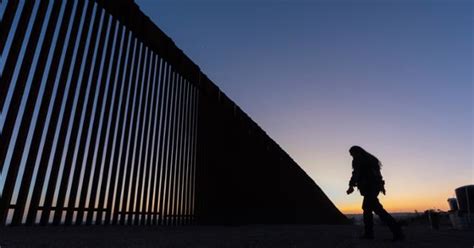 미국 법원 트럼프 망명 신청 난민 내쫓을 권한 없다