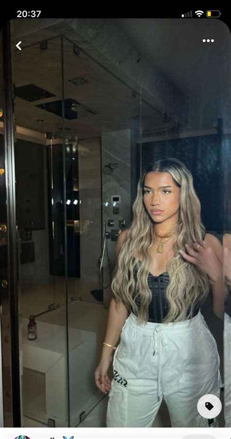 Hair Color For Brown Skin Honey Blonde Hair Color Hair Color Streaks