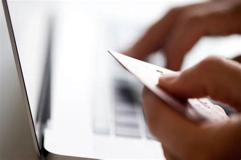 más de 16 000 páginas de contenido sexual educación y gobierno fueron víctimas de hackers infobae