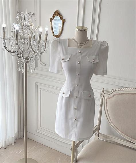 우아르 베이나 미니 원피스 결혼식 하객룩 행사룩 데이트룩 파티룩 상견례룩 예복 2부드레스 브라이덜샤워 돌잔치원피스 셀프웨딩 웨딩촬영 셔링원피스 퍼프소매원피스 단추원피스