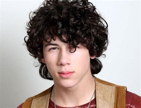 Behold The Evolution Of Nick Jonass Hair Nick Jonas Hair Nick