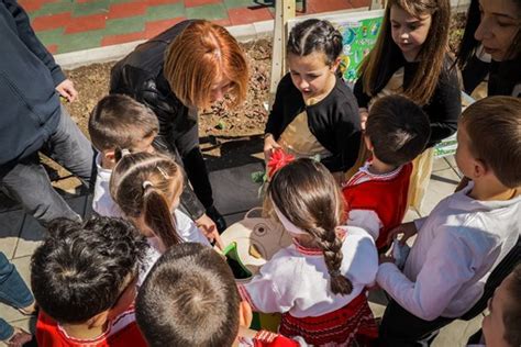 Фандъкова Отпадъците в детските градини ще се събират разделно