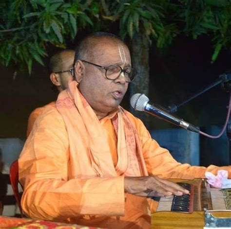 সনাতন ধর্ম এবং শ্রীকৃষ্ণ কুমারী পূজার মাধ্যমে শুরু হচ্ছে মহা অষ্টমী পূজা। আসুন জেনে নিই