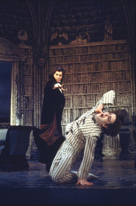Frank Langella Dracula