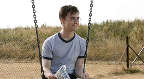 Hidden Movie Easter Egg Refers To The Size Of Harry Potters What Gaybuzzer