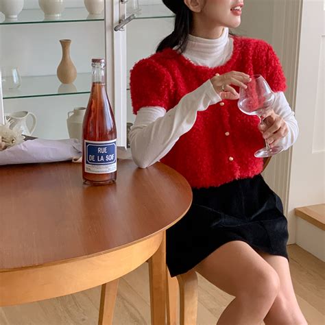 아더먼데이 큐티뽀글이 반팔 가디건 레이어드 라운드넥 연말룩 하객룩 파티룩 모임룩 데이트룩