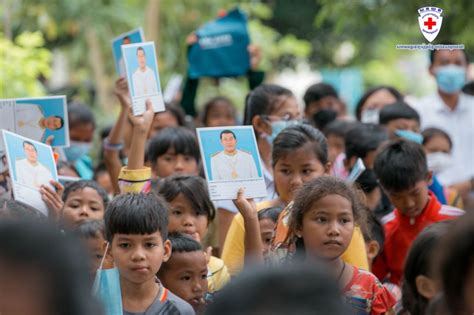 លោកជំទាវបណ្ឌិត ពេជ ចន្ទមុន្នីដឹកនាំសមាគមtyda ចុះពិនិត្យព្យាបាលជំងឺទូទៅ