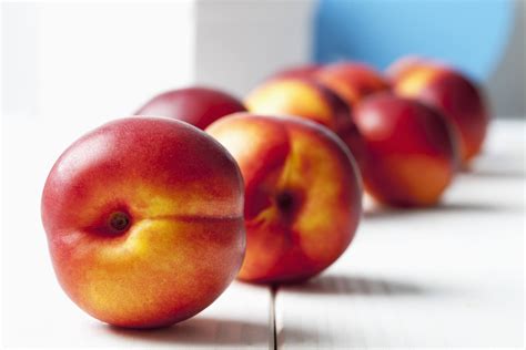 Guide To Peach And Nectarine Varieties