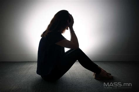 Өвөрхангай аймагт 15 настай охин байрны дээврээс унаж амиа алджээ