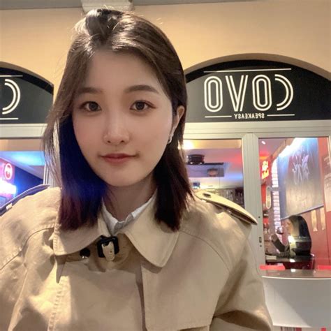 Xinyi Zhang Soprano Short Biography