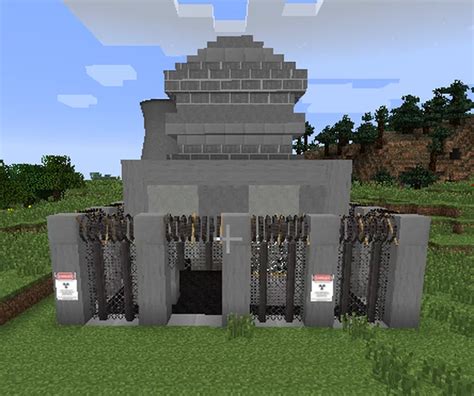 Basic Nuclear Reactor OLD Minecraft Map