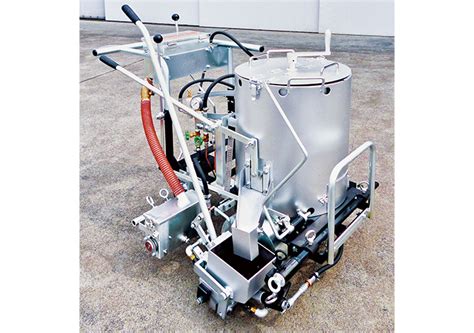 日本水機工株式会社 区画線事業部