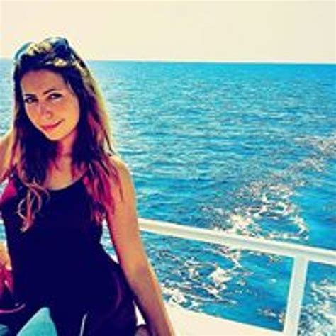 Stream Reema Omar Music Listen To Songs Albums Playlists For Free