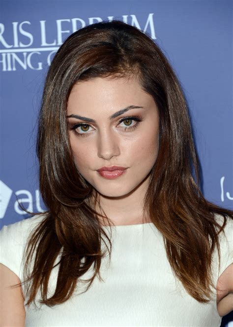 Phoebe Tonkin Heet