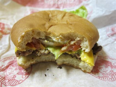 Review Wendys Jr Cheeseburger Deluxe