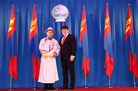 “ДДС” ТӨХК ийн ерөнхий инженер Б ХҮРЭЛТОГОО төрийн дээд шагнал “АЛТАН ГАДАС” одонгоор энгэрээ