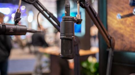 Dynamic Vs Condenser Microphone Which Type Should You Get