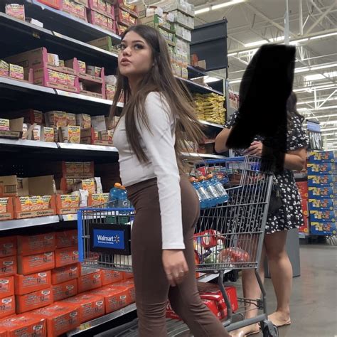 Tight Latinas Ass In Flares Spandex Leggings Yoga Pants Forum