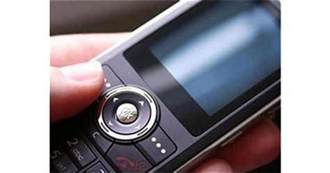 Предупредиха мобилните оператори да са коректни към потребителите