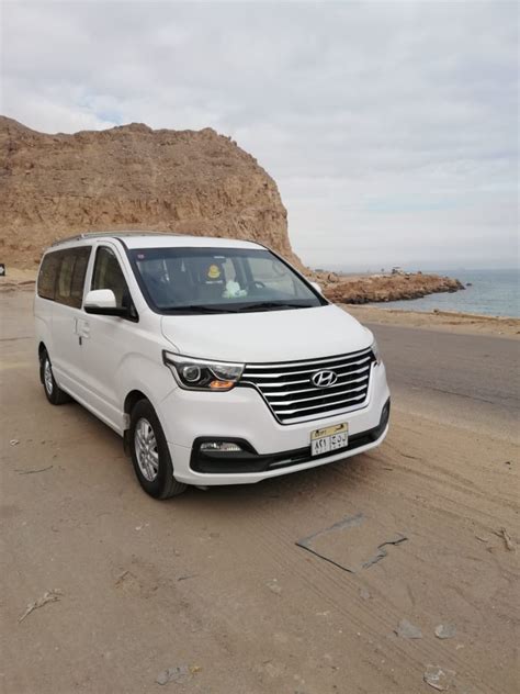 سعر ايجار هيونداي 7 راكب 01067451866 المصرية ليموزين