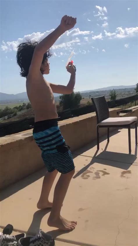 Picture Of Deric Mccabe In General Pictures Deric Mccabe 1589071294