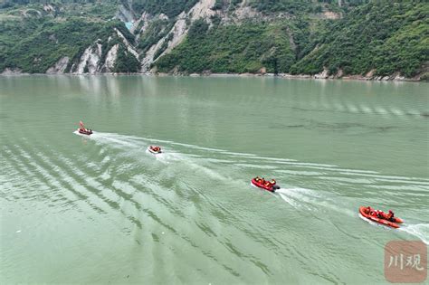 挺进紫雅场村 水路救援受灾群众全部安全转移 四川在线