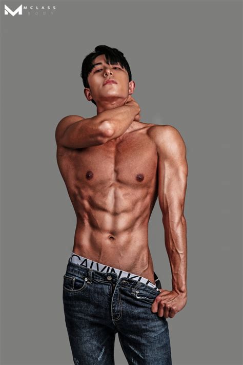 d 포트폴리오 바디프로필 남 바디프로필 오디션프로필사진 세미누드 프로필사진 스튜디오 프로필사진촬영 프로필촬영 성내동 사진관 천호동 사진관 풍납동사진관 전문
