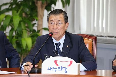 ‘총선 코앞 與 사고당협 어쩌나“훌륭한 분들 뛰고 있어” 아주경제