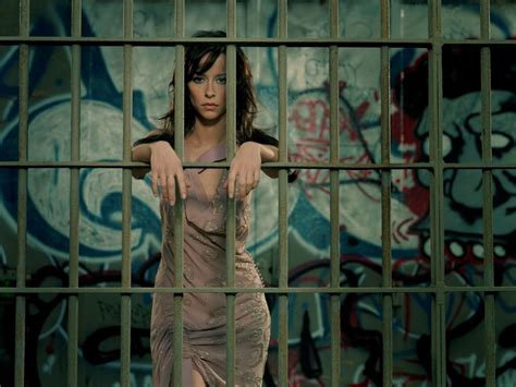 Jennifer Love Hewitt Sexy Wallpaper Images