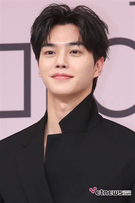 [포토] 송강 어나 더 레벨 전자신문