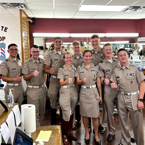 Jet Jettomlinson • Instagram Photos And Videos