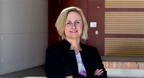 Neurooncologist Reena Thomas Receives Cirm Award Of Nearly 12 Million