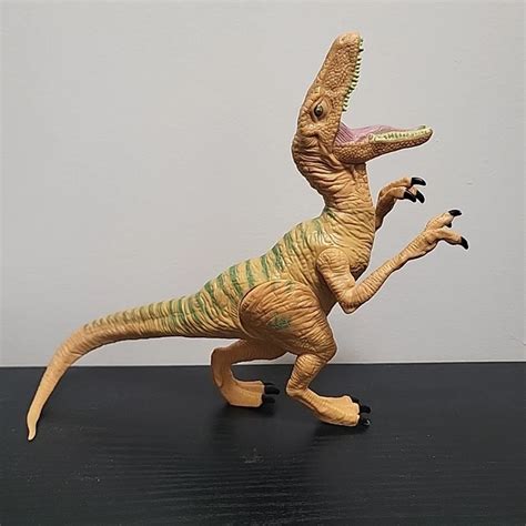 Jurassic World Velociraptor Echo Raptor Dinosaur Figure Hasbro 2015 12