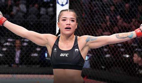 Ufc Girl Fighters Female Fighters Mixed Martial Arts Krohn Frazer