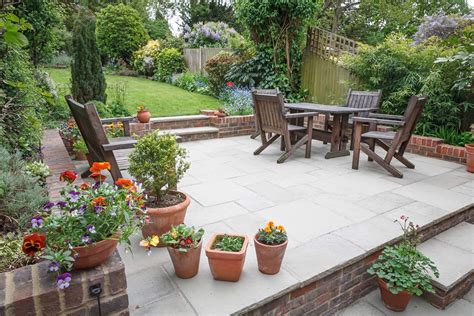 How To Edge A Raised Patio 15 Gorgeous Ideas