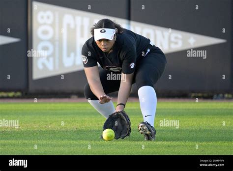 Georgias Jaiden Fields 3 Warms Up Before An Ncaa College Softball Game Against Central