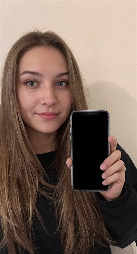 产品随换：使用ai即时适配和展示任何产品