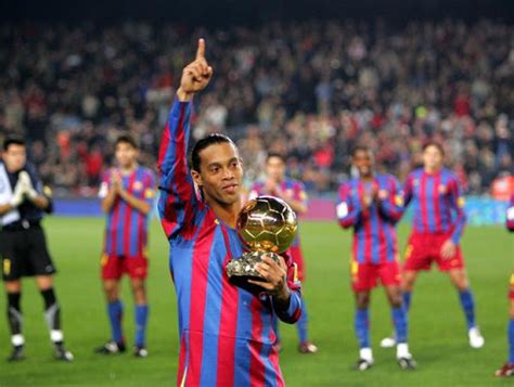 Ronaldinho Review