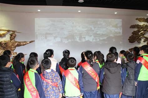 榮成市石島實驗小學開展走進龍山革命歷史陳列館活動 每日頭條
