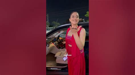 Camera Mans కి ముద్దుబిస్తున్ Regina Cassendra At Event In Hyderabad Youtube