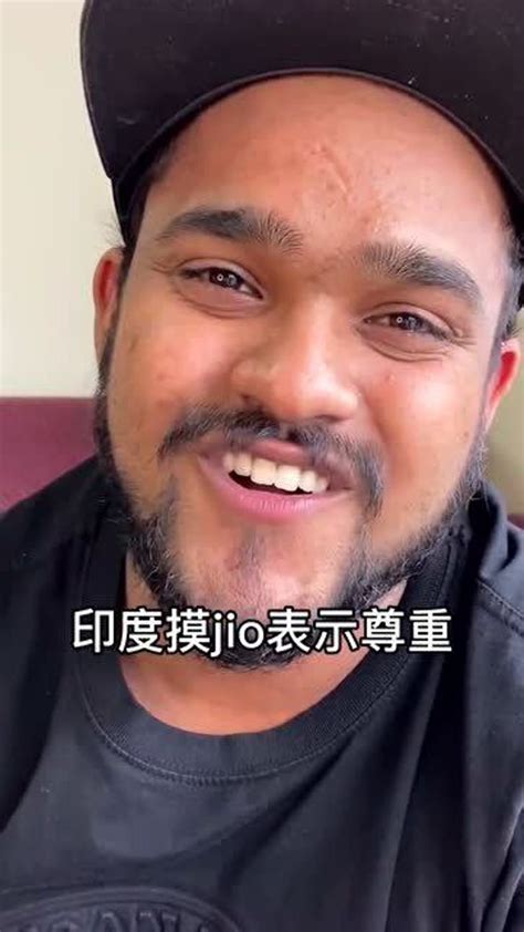 印度人摸别人脚居然是表示尊重，这样的印度礼仪你能接受吗？腾讯视频