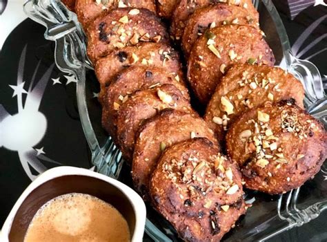 Бисквити със сушени сливи