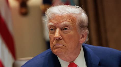 Трамп не стал говорить прекратится ли военная помощь Киеву — РТ на русском