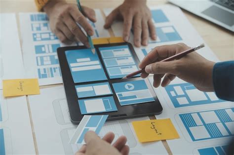 Premium Photo Website Designer Creative Planning Application Development Draft Sketch Drawing