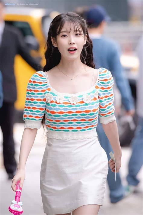 폼 미쳐버린 최근 아이유 비주얼  인스티즈 Instiz 인티포털 카테고리