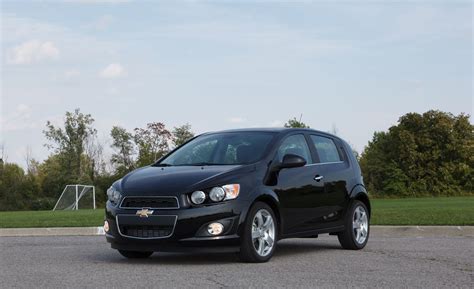 Chevrolet Sonic Rs Turbo Black