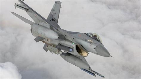 Греція планує продати США 32 винищувачі F-16 для подальшої передачі Україні