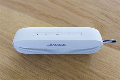 Bose Soundlink Flex Review This Tough Speaker Floats But Does It Sound Any Good